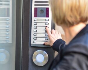 Interfonos 【 ¿Qué son y cómo funcionan? ️